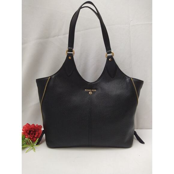 Michael Kors | Bags | Michael Kors Beth Black Leather Zipper Satchel ...